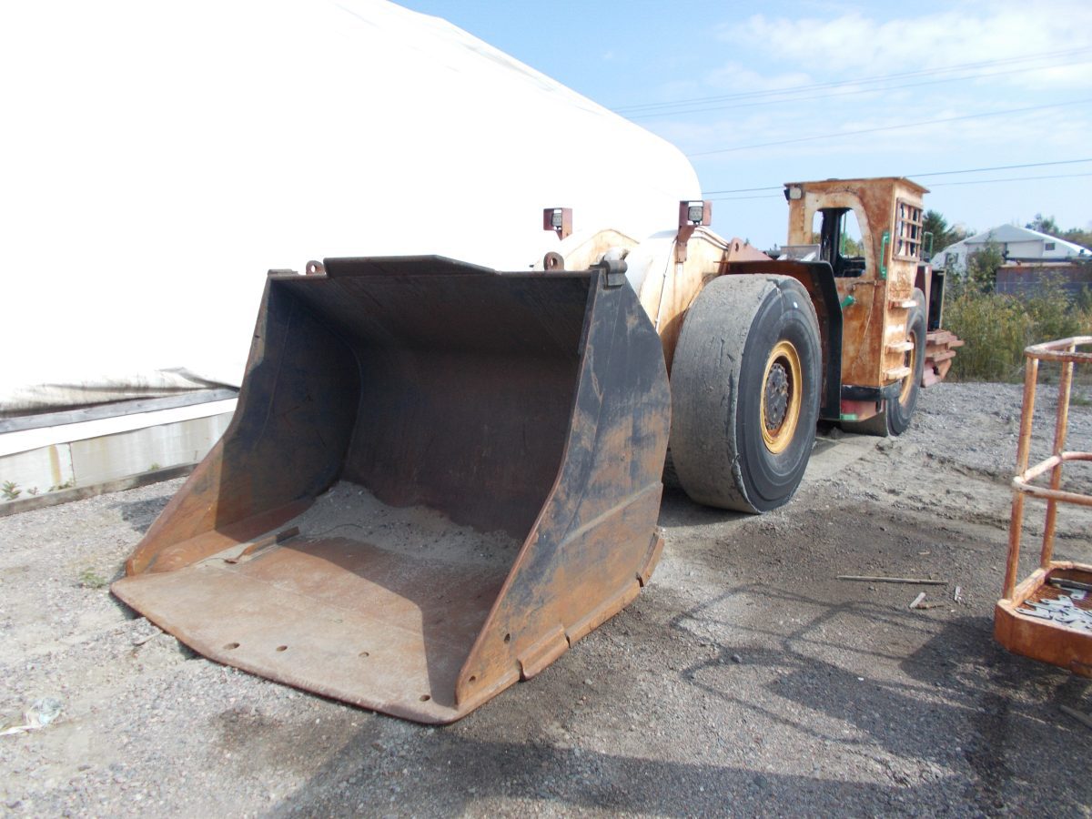 TES 6 YARD SCOOP TRUCK - TES Inc.